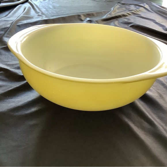 Pyrex | Kitchen | Vintage Pyrex Desert Dawn 2 Quart Yellow Mixing Bowl ...